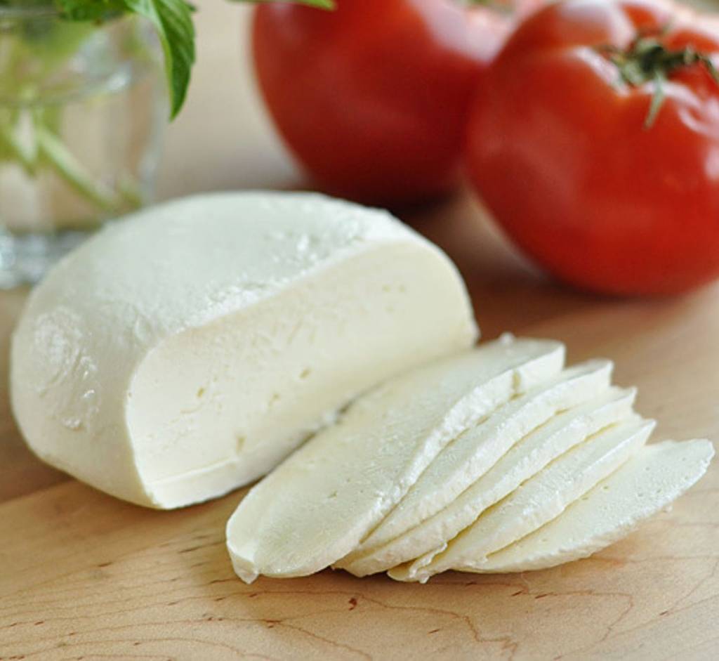 Goat Mozzarella | Caseificio Artigianale Paese
